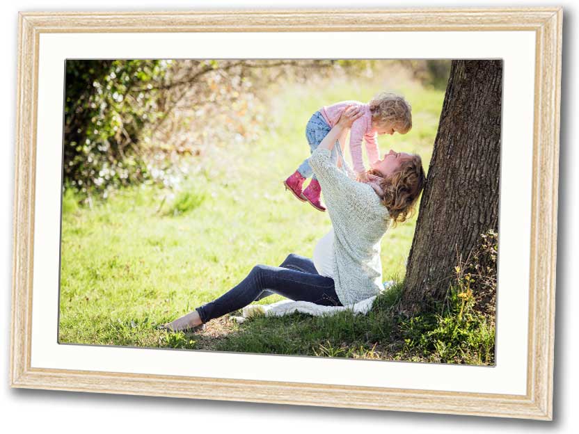 Frames for artwork store